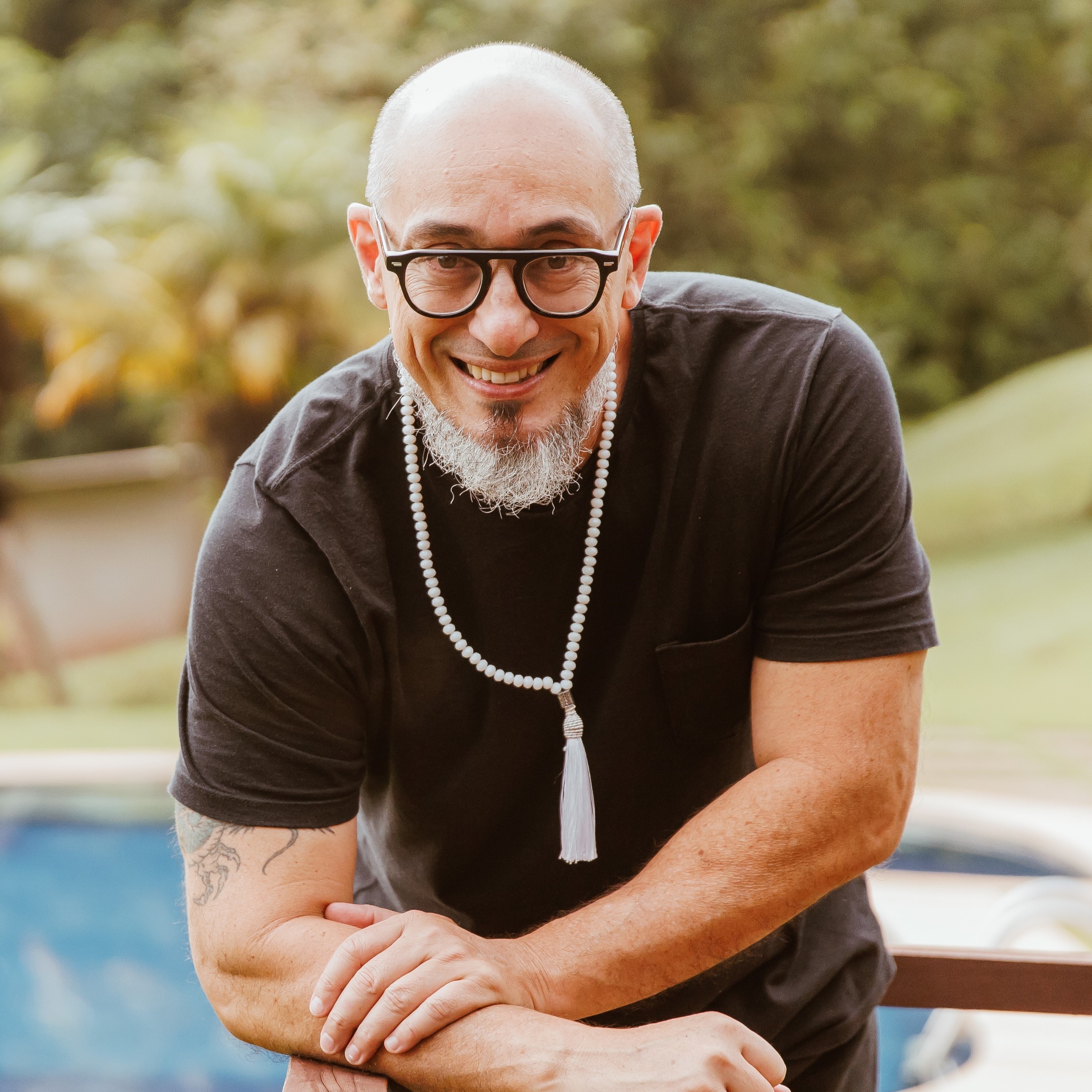 Sadharma Prem (Fábio Silos) - Terapeuta Tântrico